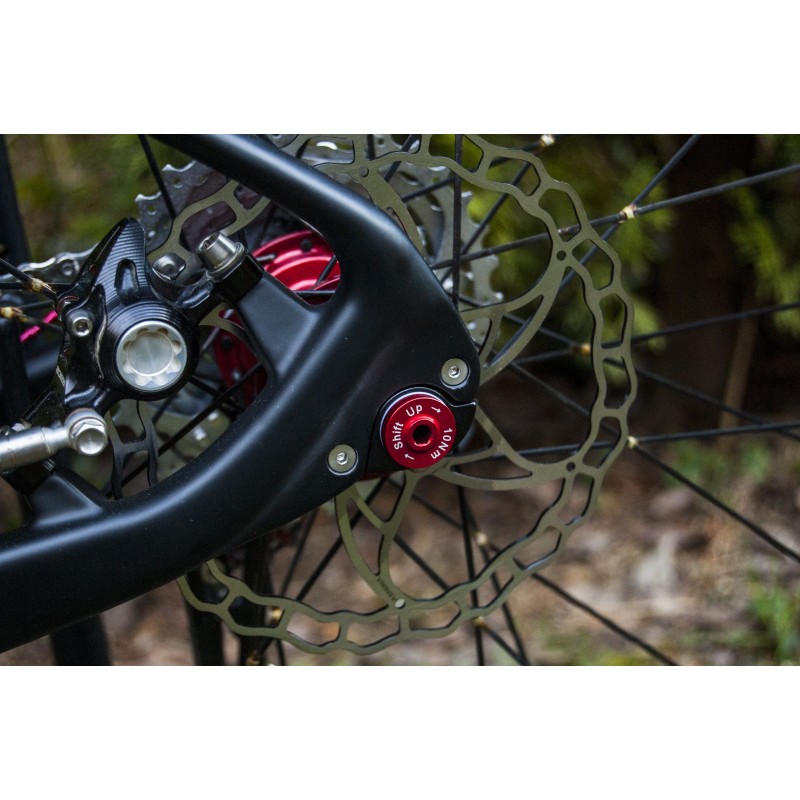 Rear Axle 12x142 Ethru Color Black Type Aluminium